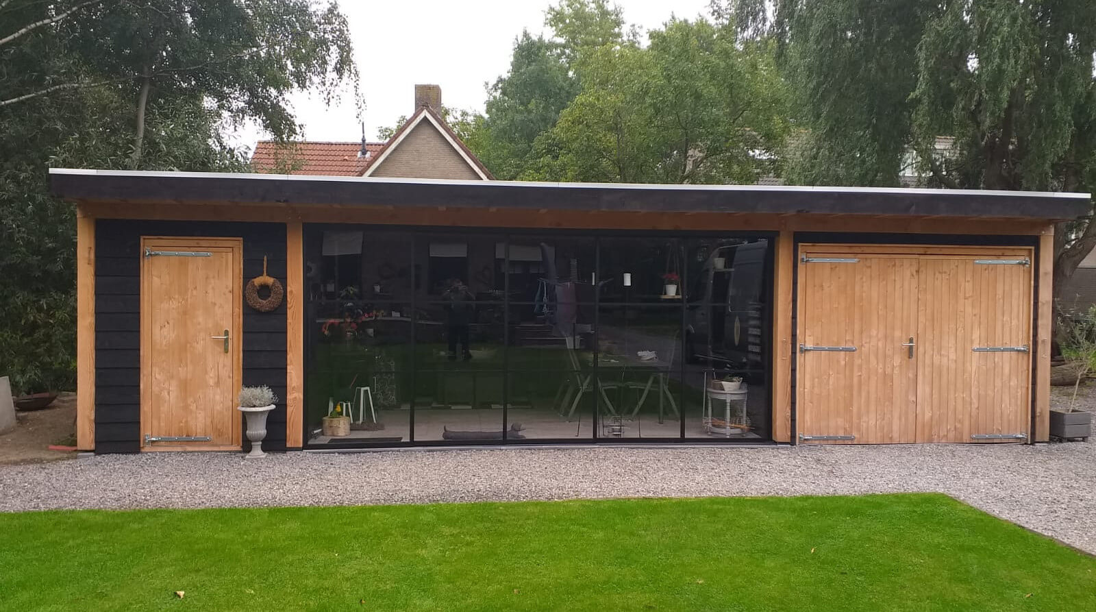 Zwarte overkapping kopen? | Poppelaars Overkappingen